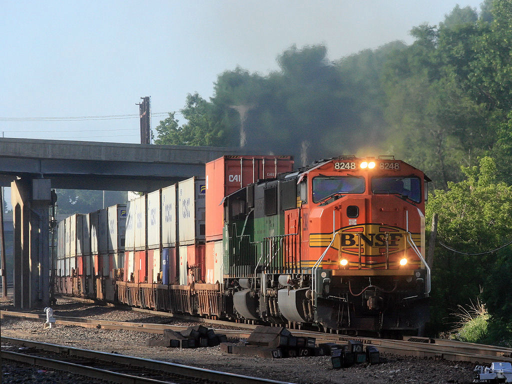 BNSF 8248